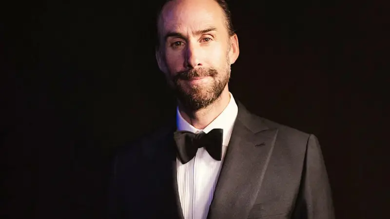 Joseph Fiennes Recalls Horrific Costa Rica Accident: Newlywed Killed in ...